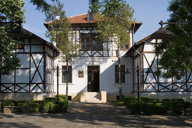 Vratsa, Bulgaria - Tourist and Property Information (Vratza, Vraca)